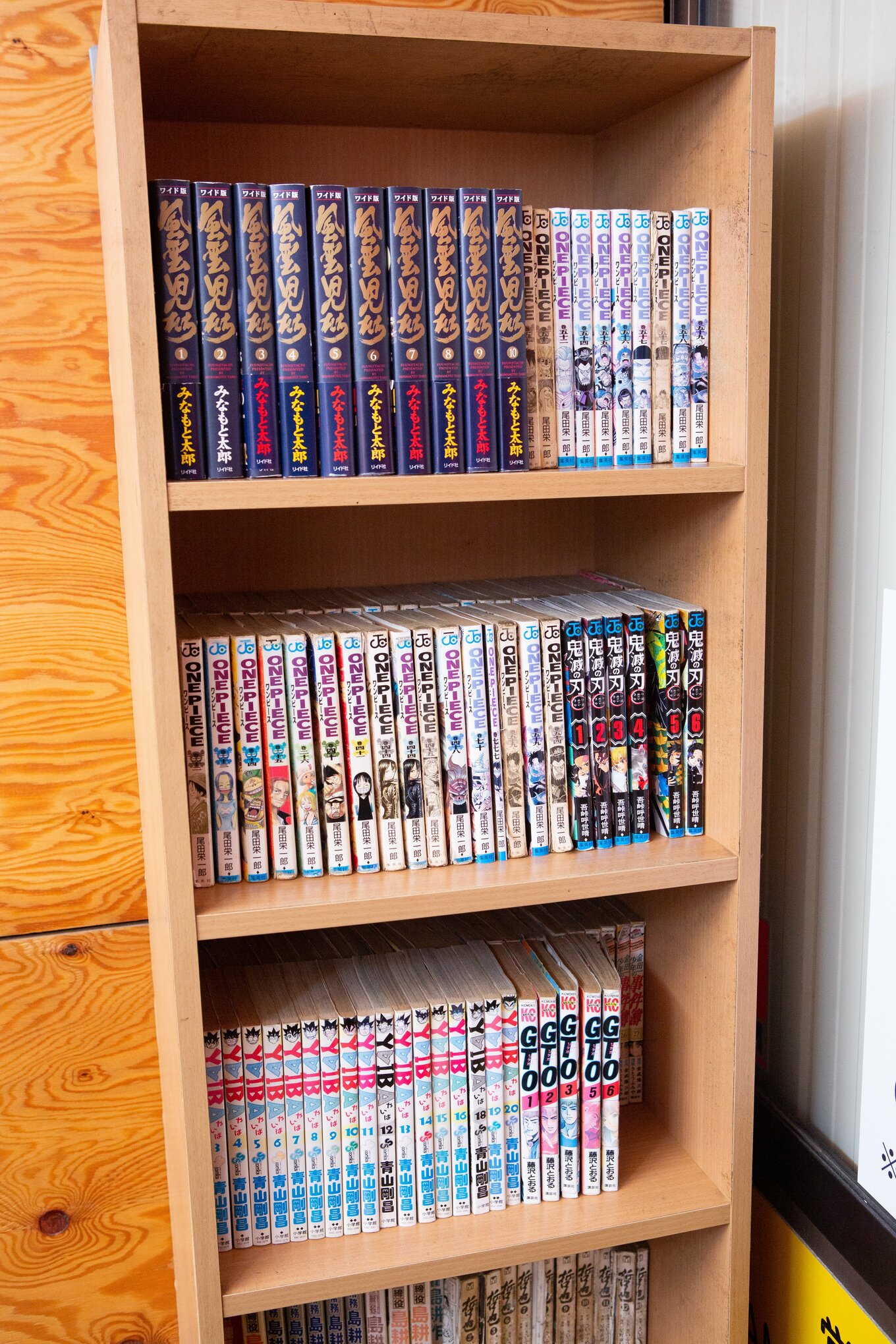 本棚にも注目！あの漫画のある店（後編）｜北日本新聞webunプラス