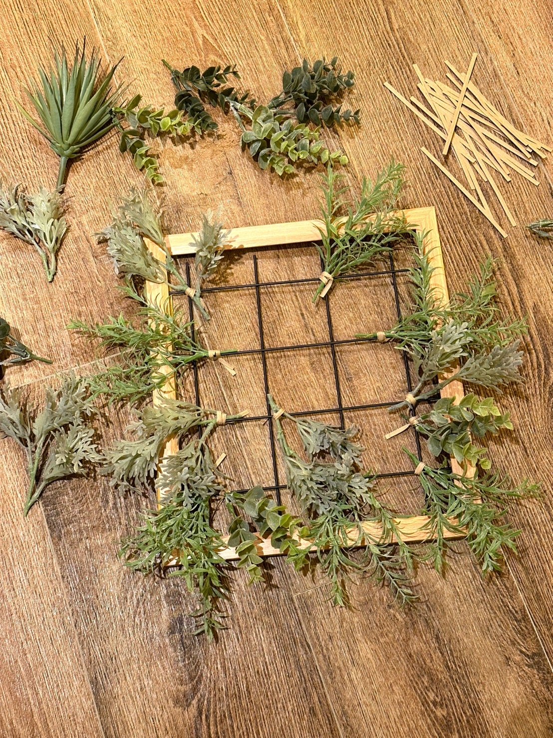 壁掛けインテリア★ウォールグリーンを作ろう♪【子どもと楽しむ 片付け＆DIY術（18）】 コノコト｜北日本新聞webunプラス