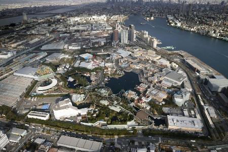 USJバイト時給50円引き上げ｜北日本新聞webunプラス