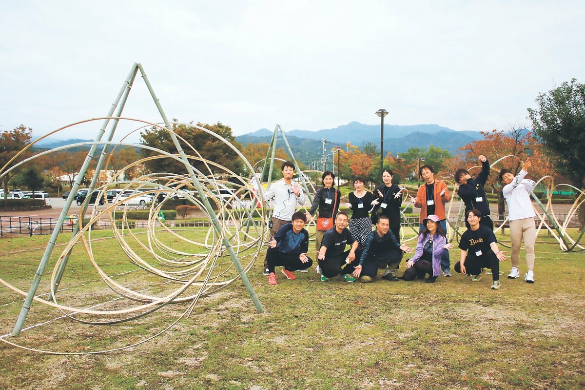 雄山高生が24メートル竹アート 26・27日に10回目の立山Craft、全国の作家も出展｜北日本新聞webunプラス