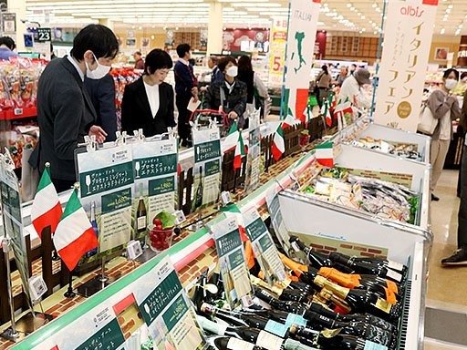 ワインやチーズ直輸入、イタリアン満喫を 射水でフェアスタート、試食コーナーに行列｜北日本新聞webunプラス