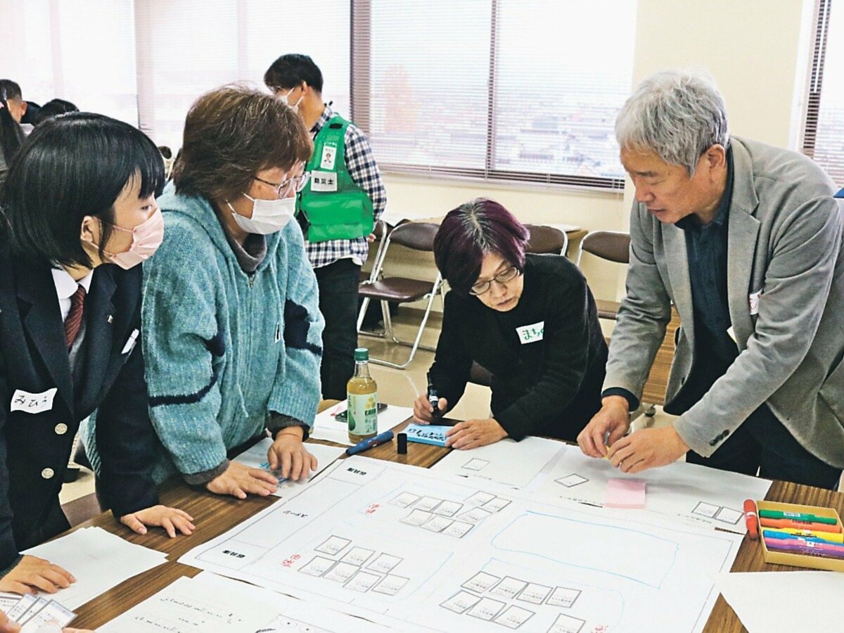避難所運営をゲームで体験 射水で防災セミナー、市民が地震や豪雨に備える｜北日本新聞webunプラス