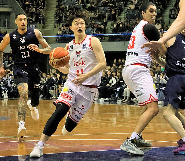 グラウジーズ、B2優勝へ王手 プレーオフ決勝、A千葉に98－92で勝利｜北日本新聞webunプラス