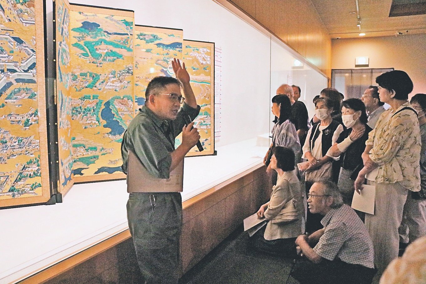 題材の動物生態紹介 県水墨美術館「百景展」でファミリーパークの岸原さん｜北日本新聞webunプラス