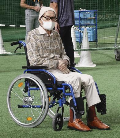 「見事な奮闘」と長嶋氏｜北日本新聞webunプラス