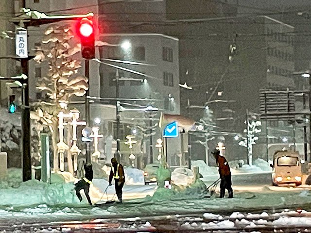 県内大雪、あいの風や地鉄など運休や大幅な遅れ（6日午後7時40分）｜北日本新聞webunプラス