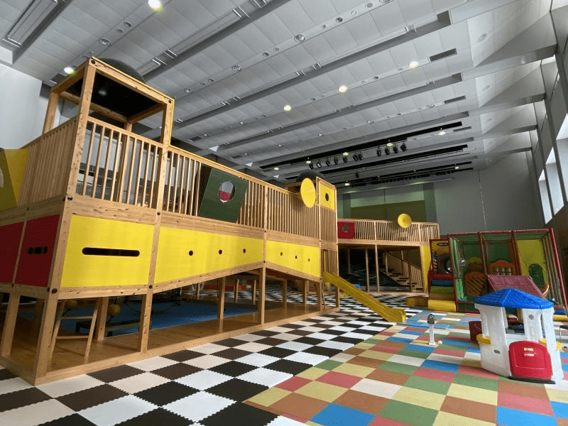 ホテル森の風立山の遊び場がすごい！ コノコト｜北日本新聞webunプラス