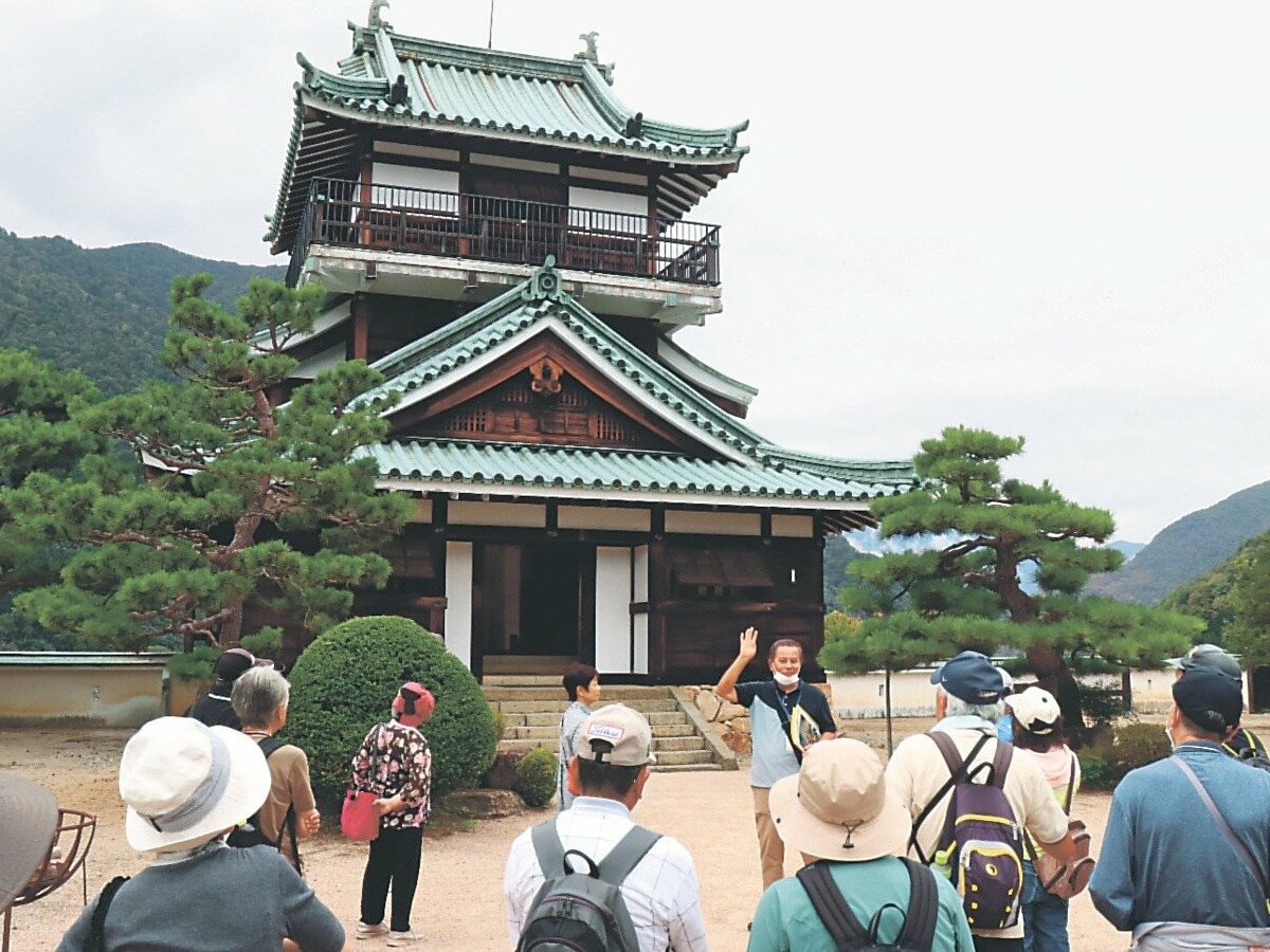 飛騨・神岡の歴史スポット巡る ぶり・ノーベル街道ウオークに富山県内から90人｜北日本新聞webunプラス