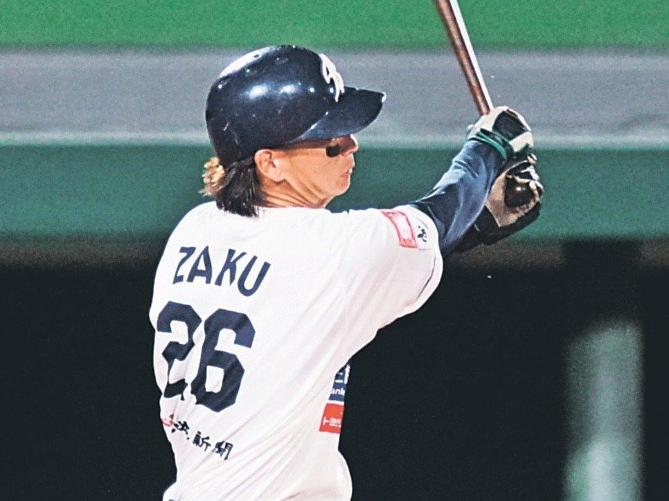 ザクがサヨナラ2ラン サンダーバーズ 後期白星発進｜北日本新聞webunプラス