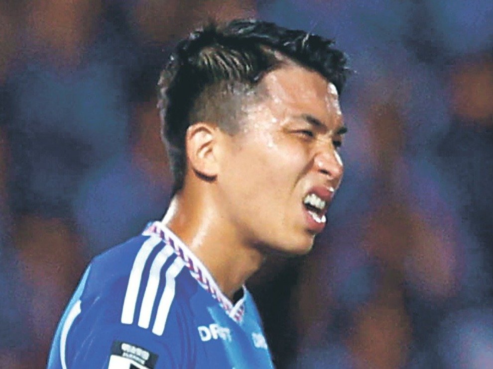 前半9分西村（富山第一高出）退場、横浜M競り負け J1第30節｜北日本新聞webunプラス