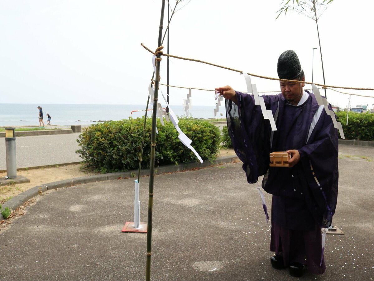 安全祈り海開き 高岡・雨晴海岸｜北日本新聞webunプラス