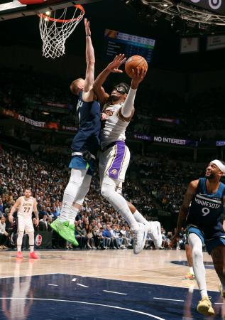 レーカーズ八村、23得点｜北日本新聞webunプラス