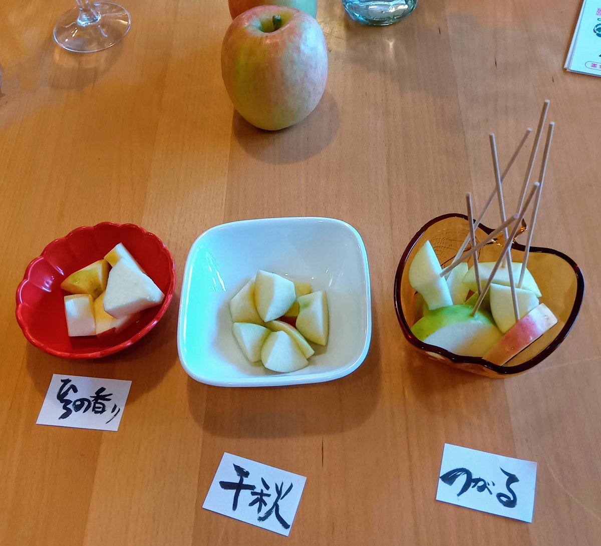 豪華 ️山田のりんご尽くしパフェ作りとりんご狩り🍎 コノコト｜北日本新聞webunプラス