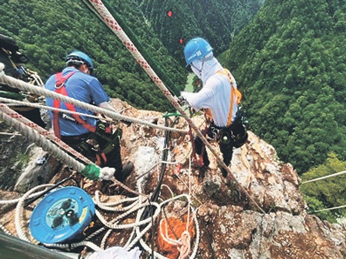 黒部峡谷鉄道、25年の全線開通に遅れ 鐘釣橋復旧、GW間に合わず｜北日本新聞webunプラス