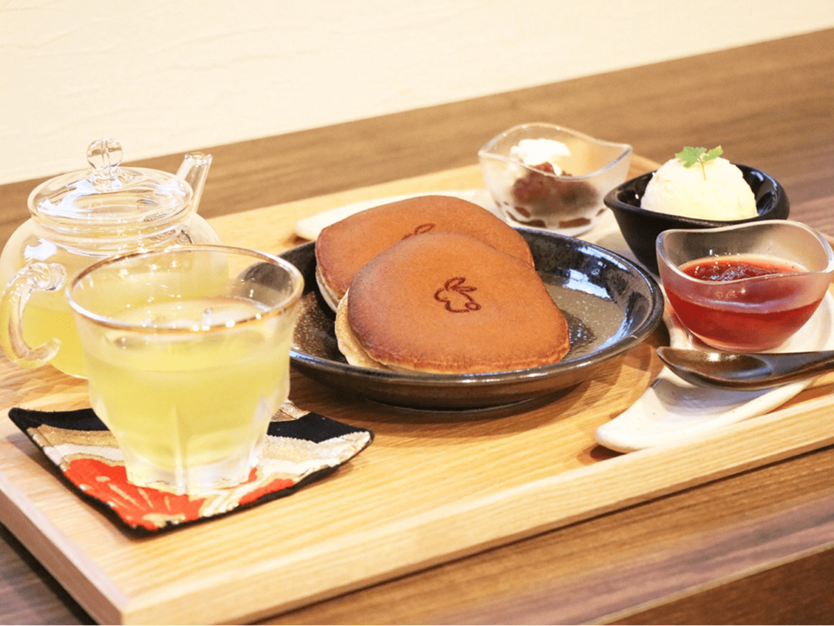 【注目の店】和スイーツと水辺の景色に癒やされて 「内川茶房 月と兎（つきとうさぎ）」（射水市）｜北日本新聞webunプラス