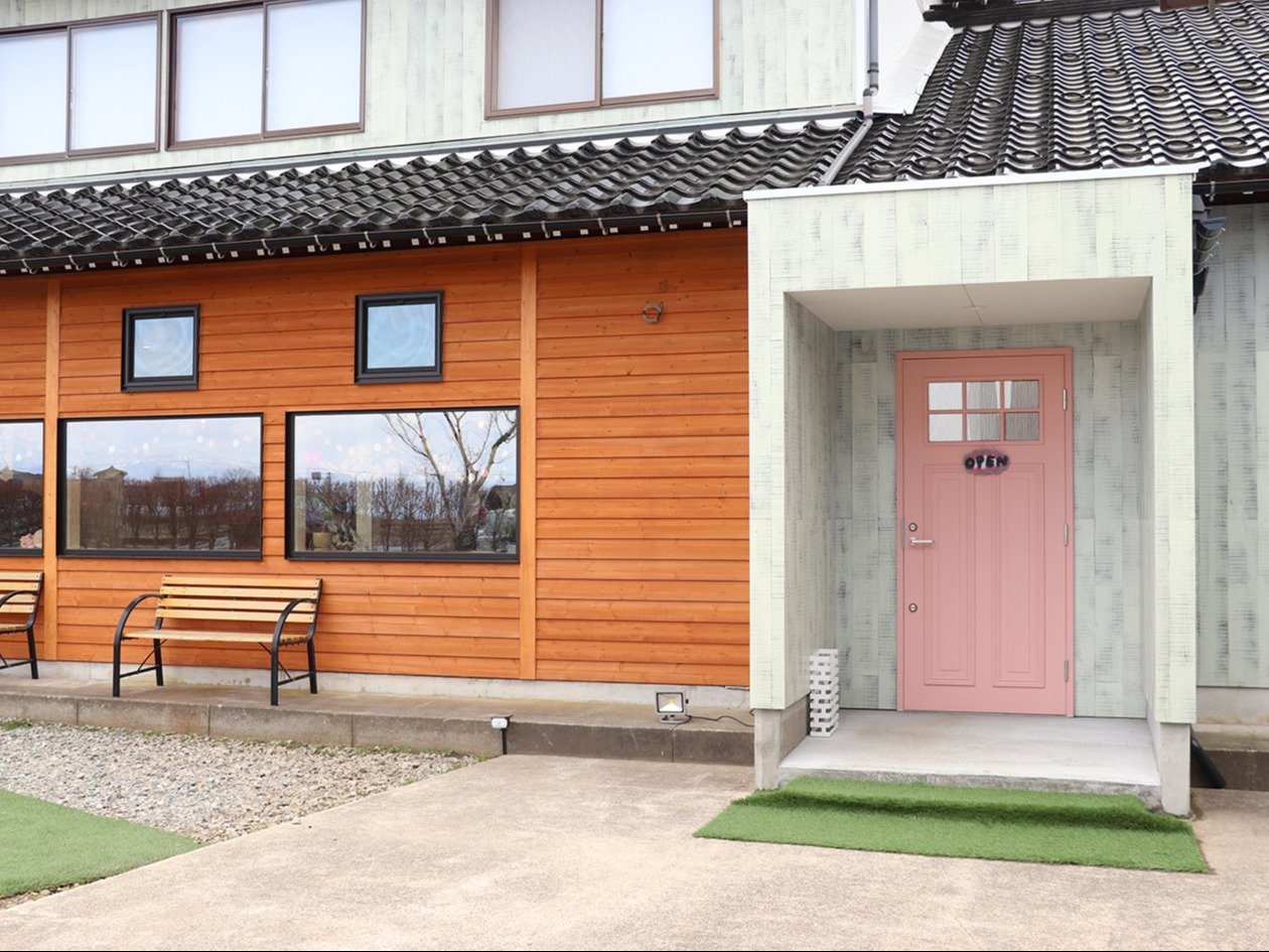 【注目の店】華やかなケーキがずらり イートインもOK「ヒミツキチ」（富山市）｜北日本新聞webunプラス