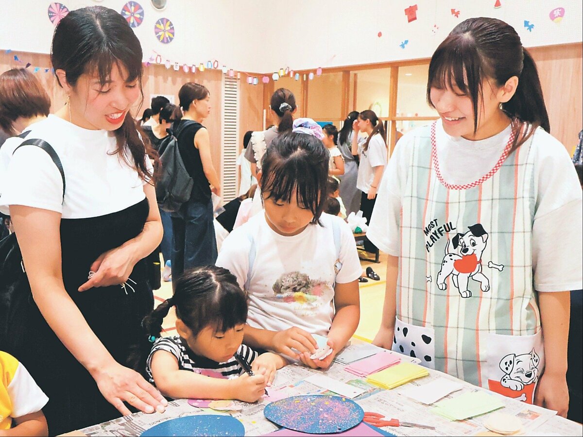 児童館で工作やゲーム 富山国際大生が「夏祭り」企画｜北日本新聞webunプラス
