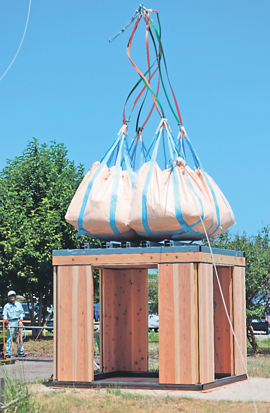 木質耐震シェルターの再実験成功 県と東京理科大、実用化目指す｜北日本新聞webunプラス