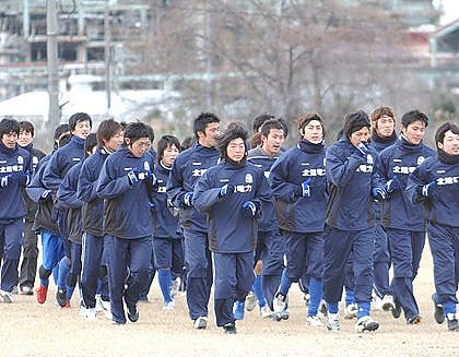 連載「Jつかんだ・カターレ富山最終戦へ」（1）「統合」 ライバルが仲間に｜北日本新聞webunプラス