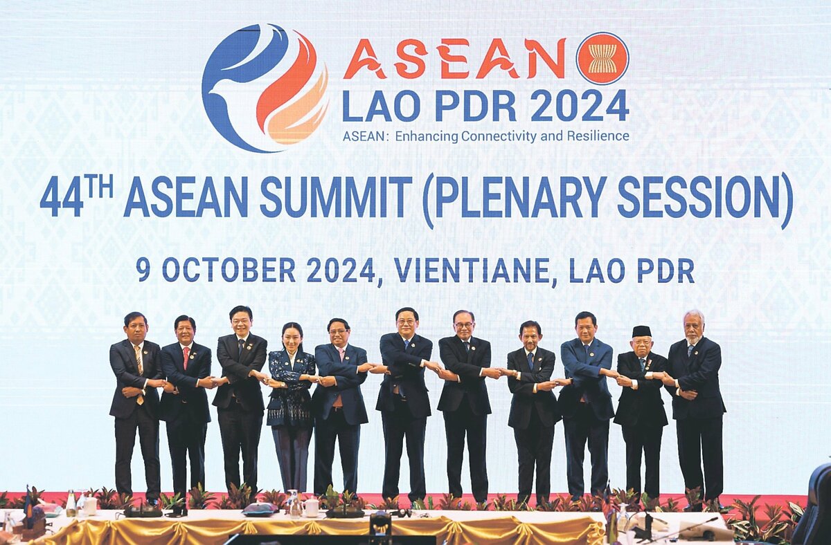 石破首相、初外交へ ASEAN会議、「NATO構想」に慎重論｜北日本新聞webunプラス