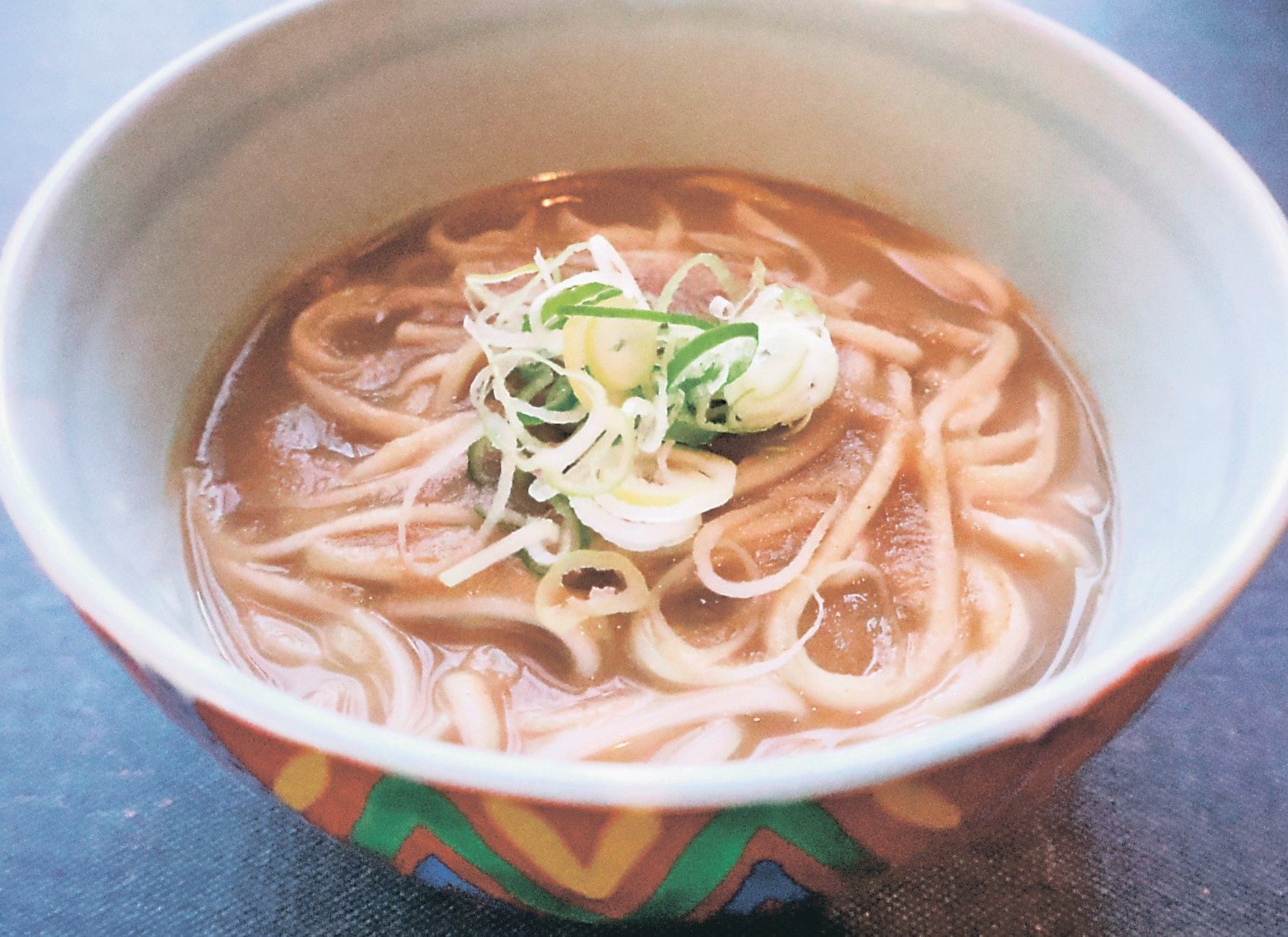 だしにゴボウを使ったうどん｜北日本新聞webunプラス