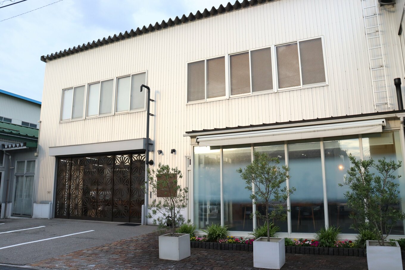 再生可能エネルギー100％の工場見学＆組子作りを体験【アップサイクルを楽しむ夏】 コノコト｜北日本新聞webunプラス