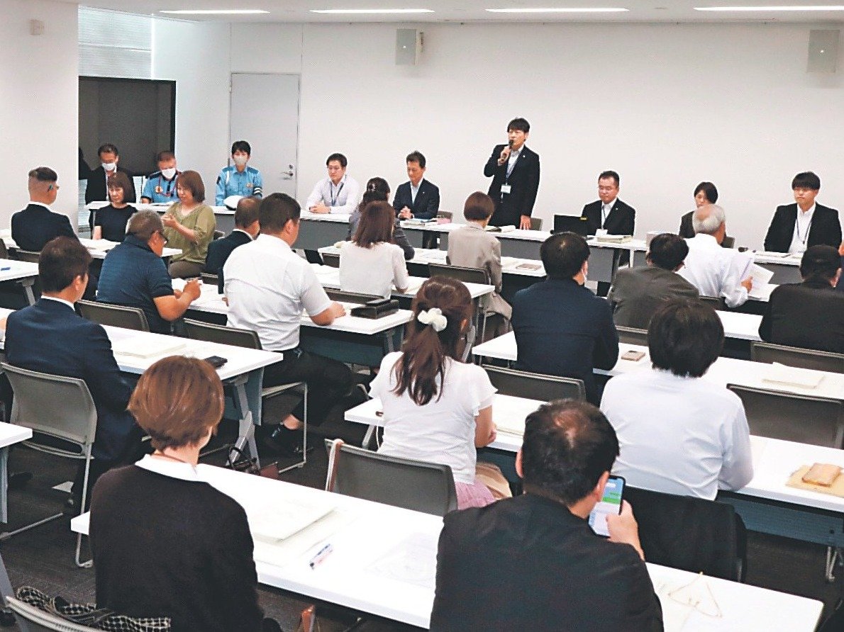 射水市議選12超32陣営 予定者説明会、市長選は現職のみ｜北日本新聞webunプラス