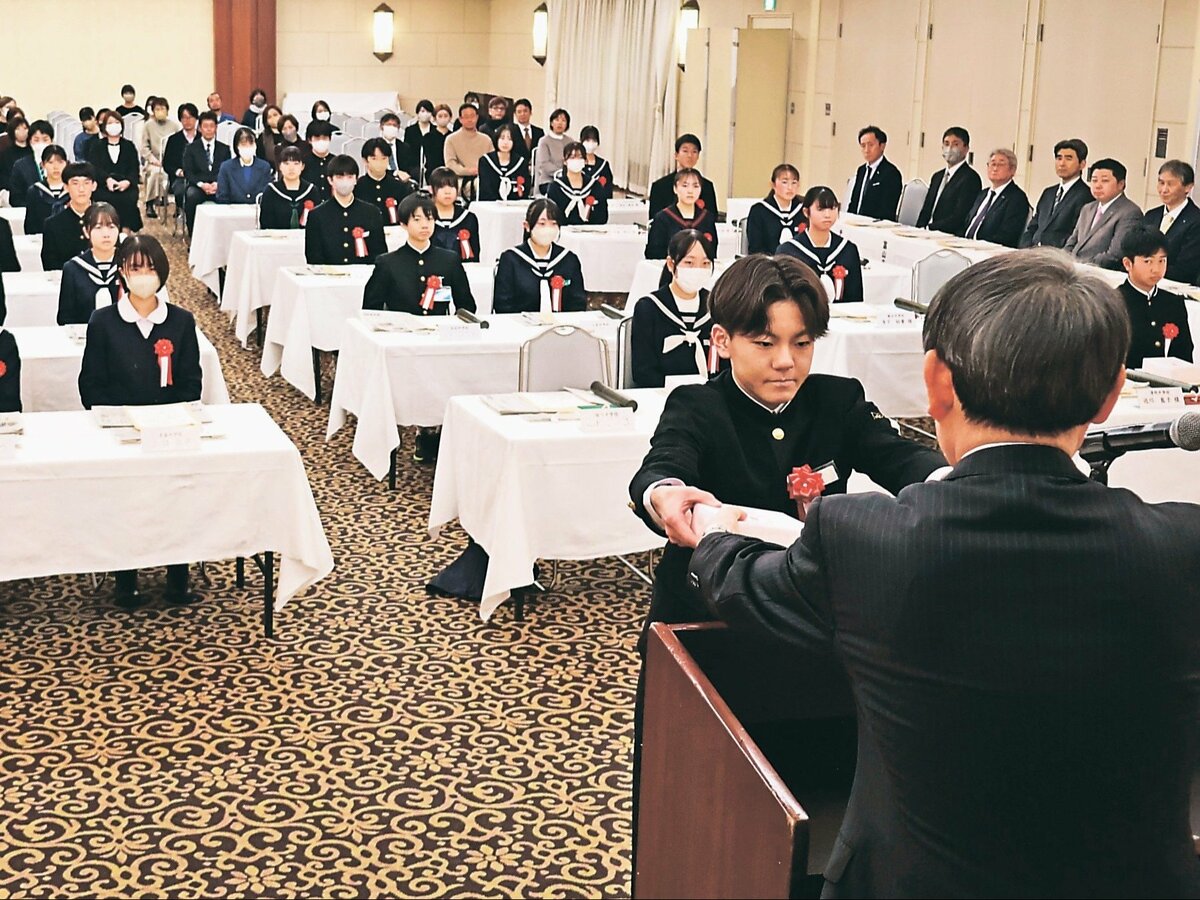 生徒会・奉仕活動の中学生19人・19団体表彰 富山県をよくする会｜北日本新聞webunプラス