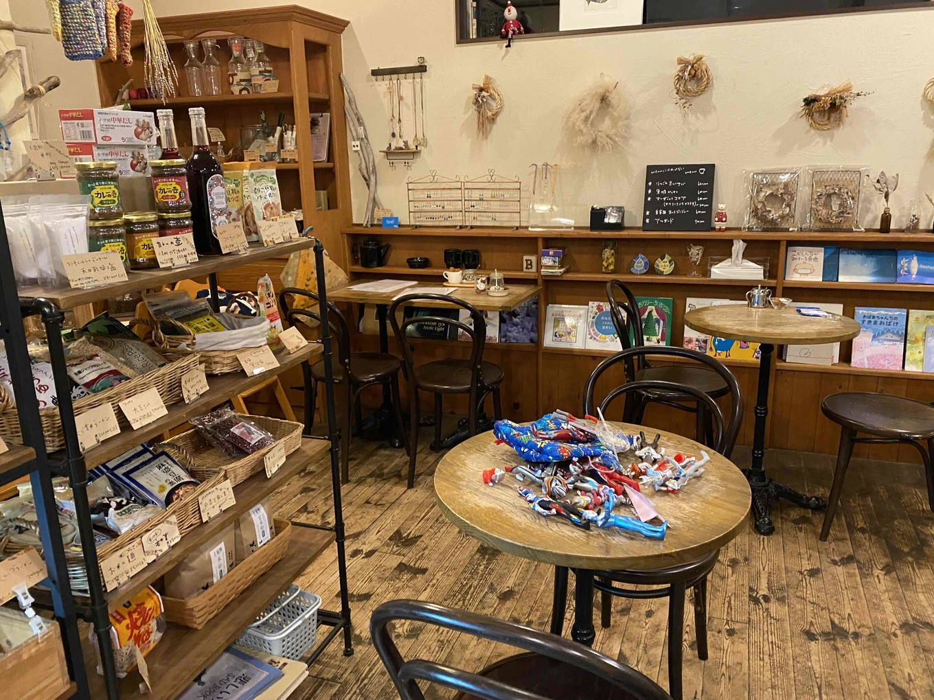 子どもが喜ぶサービスも★本格コーヒーが楽しめる「自家焙煎珈琲豆 BEANS」【親子でGO！オイシイおでかけ⑩】 コノコト｜北日本新聞webunプラス