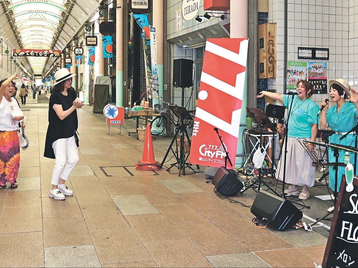 多彩な音楽やダンス 富山の中央通りでまちなかフェス｜北日本新聞webunプラス