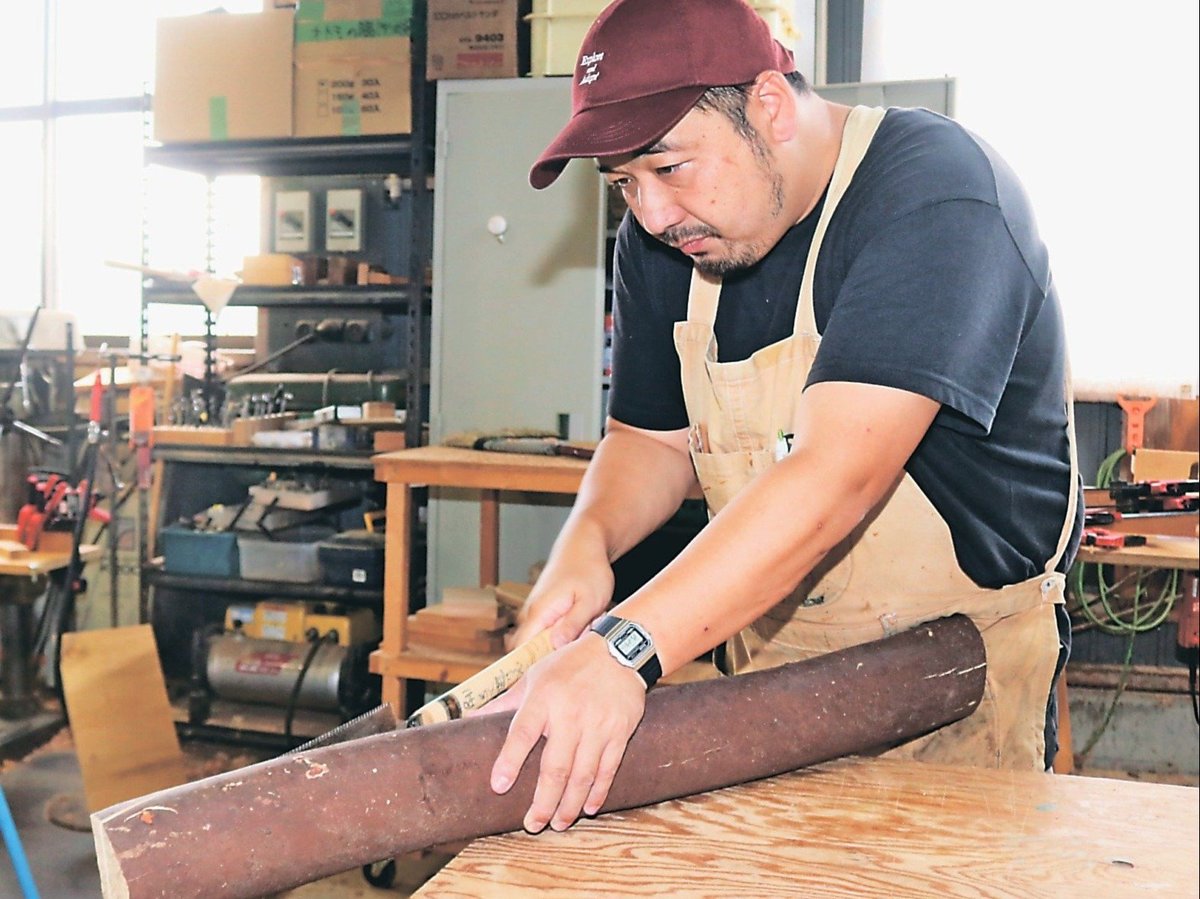 木の端材から独創雑貨 小矢部の木工職人・福江さん、「ハザイナー」名乗り製作｜北日本新聞webunプラス