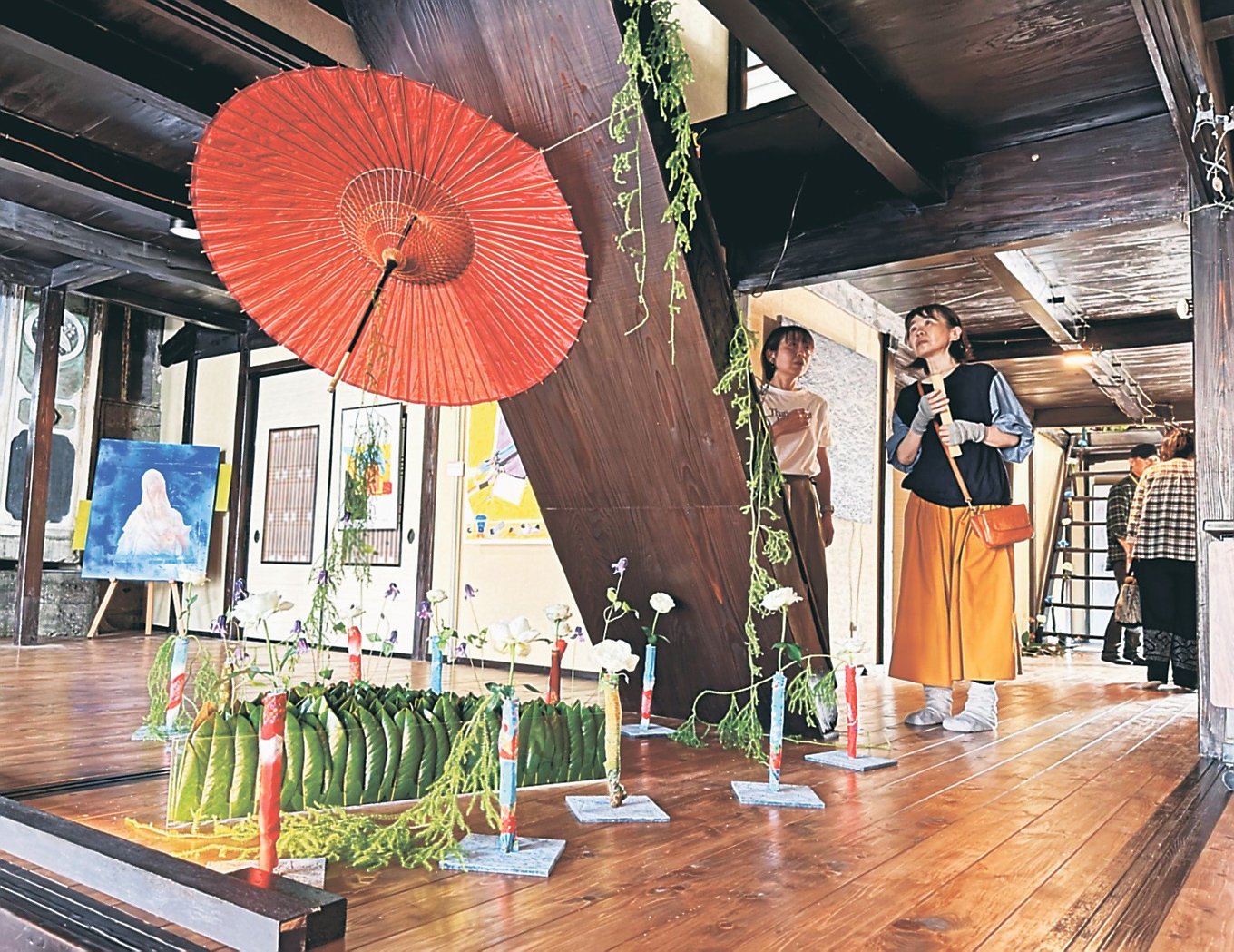 歴史的建物、芸術で彩る 酒蔵アートinなめりかわ、市ゆかりの作家39点｜北日本新聞webunプラス