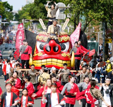 GW風物詩、博多どんたく｜北日本新聞webunプラス