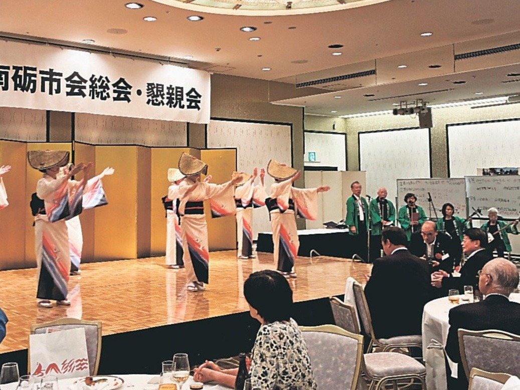 会員87人が懇親 関西南砺市会｜北日本新聞webunプラス