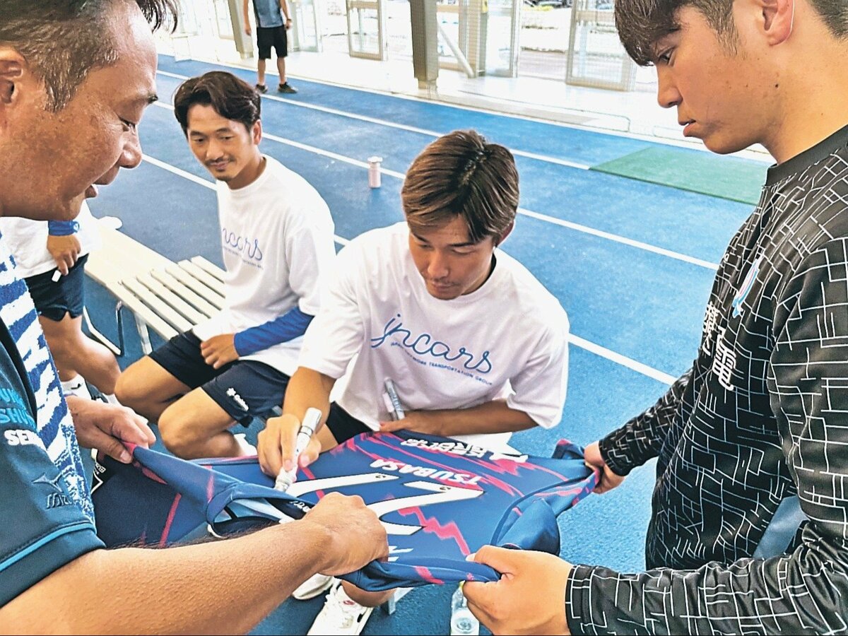 ファンと選手が交流 カターレ富山 感謝祭｜北日本新聞webunプラス