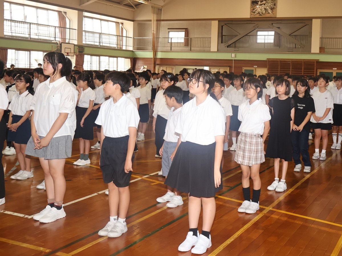 みんな久しぶり！ 6市町の小中校 2学期始業式｜北日本新聞webunプラス