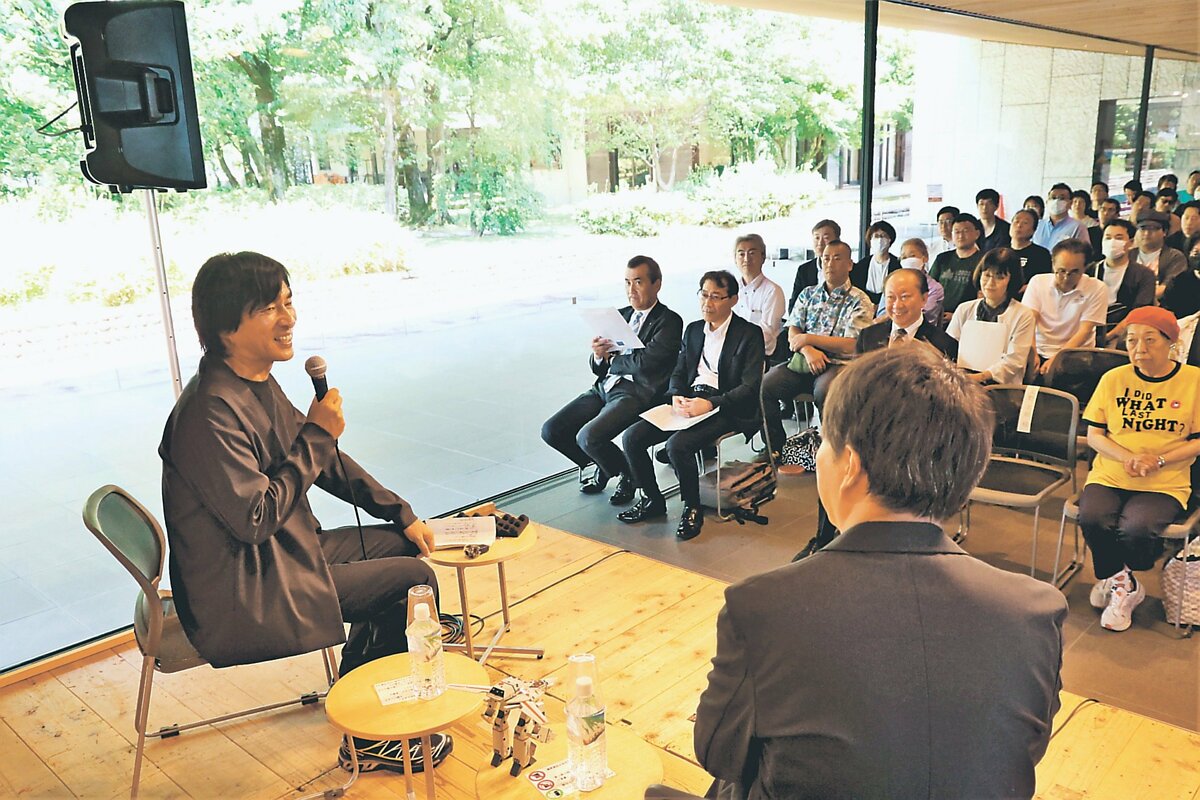 アニメ監督・河森さん（南砺出身）トーク 高志の国文学館で企画展｜北日本新聞webunプラス