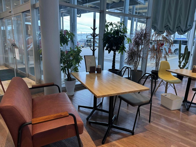 季節感あふれるデザートも充実♪ ショベルカーのおもちゃで遊べるカフェ「Cafe Socio」【親子でGO！オイシイおでかけ⑲】 コノコト｜北日本新聞webunプラス