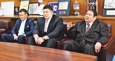 「一番でも多く勝ちたい」 高砂部屋入りの石橋が母校・富山商を訪問｜北日本新聞webunプラス