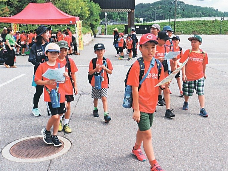 古里の魅力歩いて発見 小矢部で親子らウオークラリー｜北日本新聞webunプラス