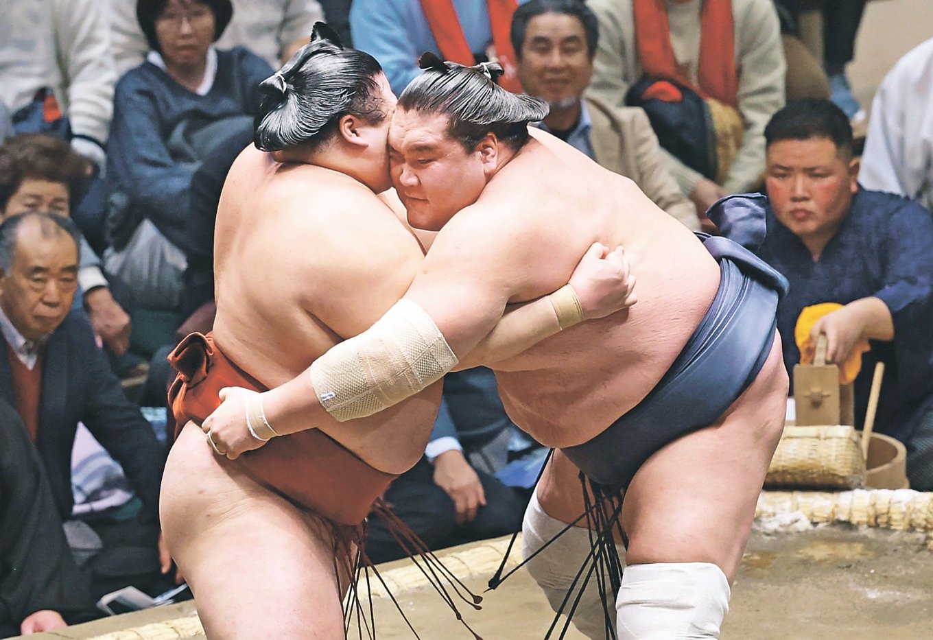 照ノ富士、力振り絞り初白星、「駄目だったら」胸中吐露 大相撲初場所2日目｜北日本新聞webunプラス