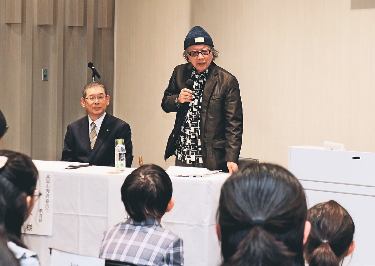 「作品に元気もらった」 高岡・山町ポエム大賞表彰式、ねじめ正一さん講評｜北日本新聞webunプラス