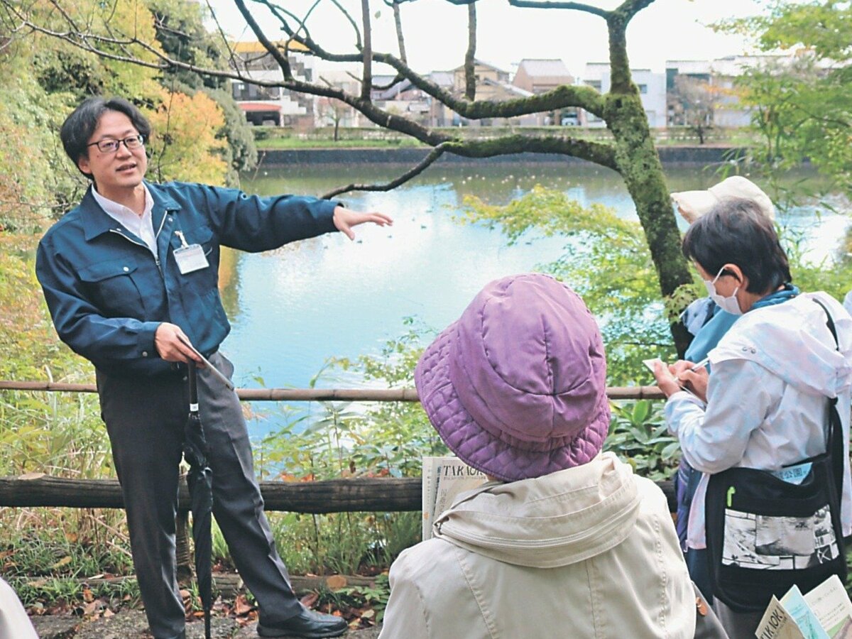 高岡城跡巡り歴史学ぶ 小矢部生涯学習講座20人｜北日本新聞webunプラス