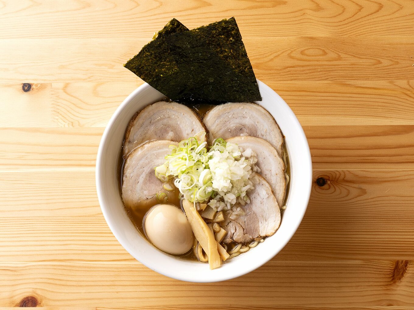 鮮魚店がラーメン！？ 昼はそば、夜は焼き鳥！【富山の二刀流グルメ特集1】｜北日本新聞webunプラス