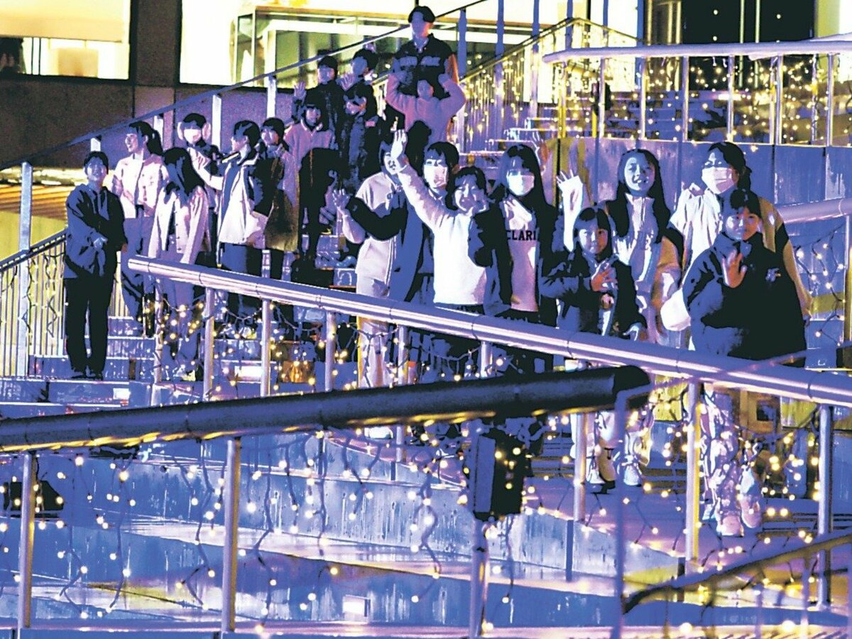 復興祈る光鮮やか 氷見市芸術文化館でイルミネーション｜北日本新聞webunプラス