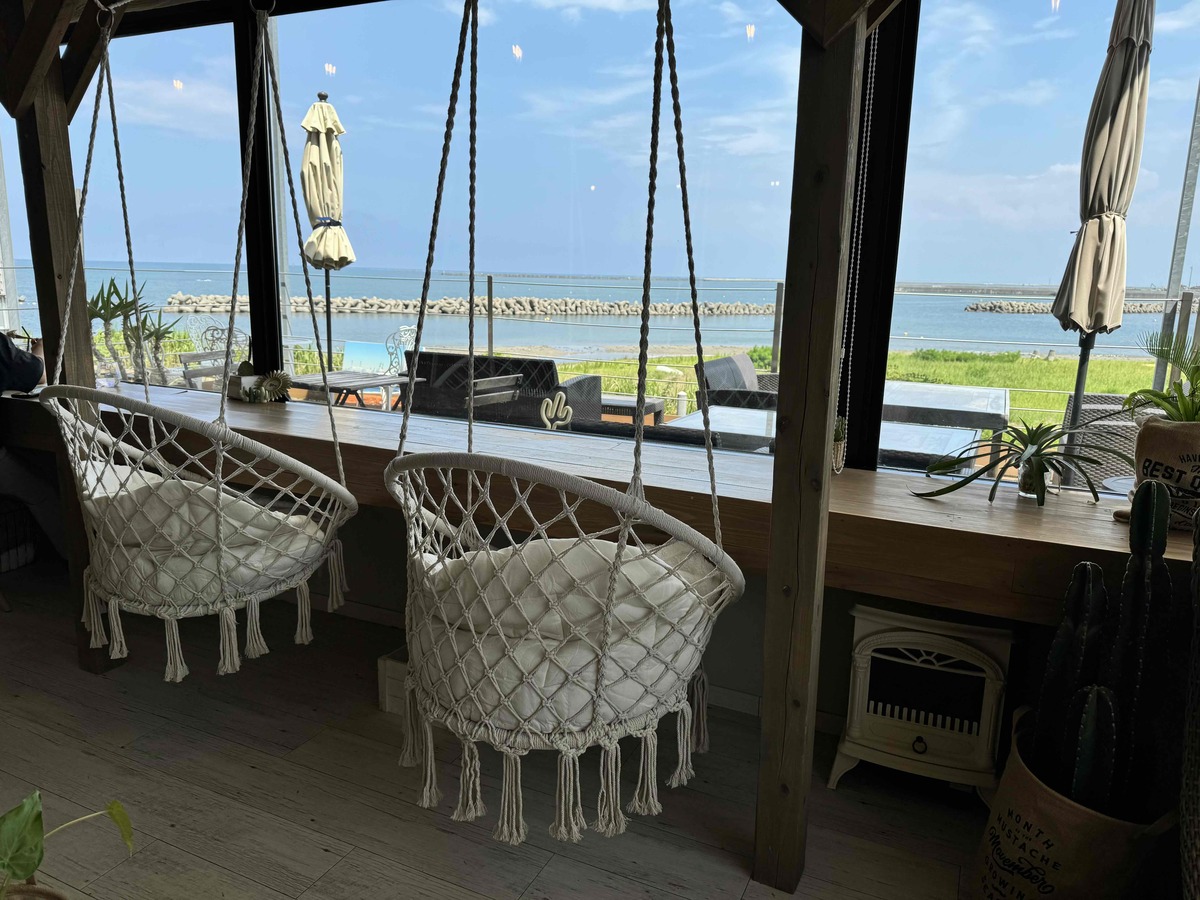 スーパー銭湯内のリゾート感あふれるカフェ「MARUCAFE&SEA」【親子でGO！オイシイおでかけ⑱】 コノコト｜北日本新聞webunプラス