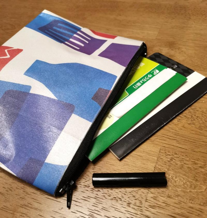 （74）紙袋を再利用！おしゃれで簡単「縫わないポーチ」【やちやちが行く‼】 コノコト｜北日本新聞webunプラス