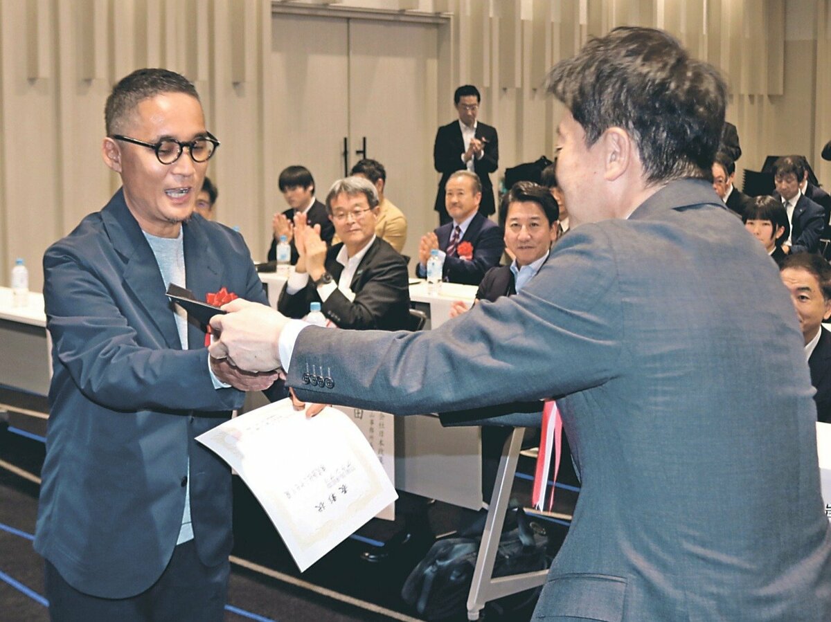 富山銀のSDGsビジネス表彰、グランプリにアパレル縫製のミヤモリ（小矢部）｜北日本新聞webunプラス