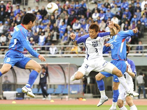 カターレ、甲府に0－5で大敗 16位に｜北日本新聞webunプラス