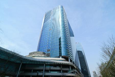 KDDI、高輪移転の新本社公開｜北日本新聞webunプラス